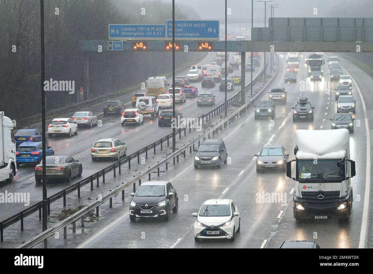 M5 Motorway, Sandwell, 23rd December 2022. Large traffic jams are ...