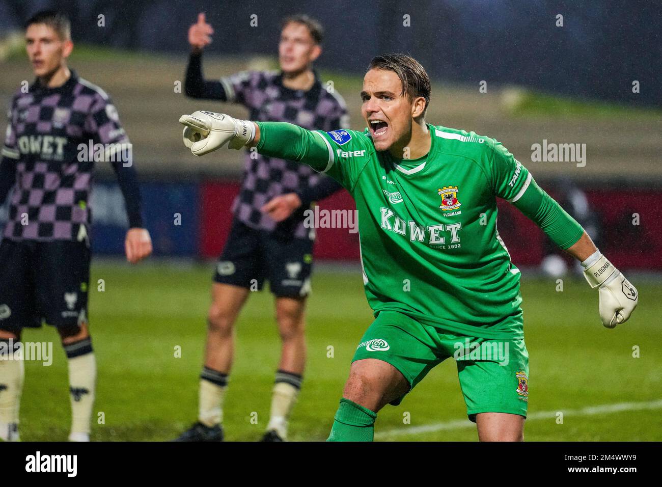 Rotterdam - Luca Plogmann of Go Ahead Eagles during the match between ...