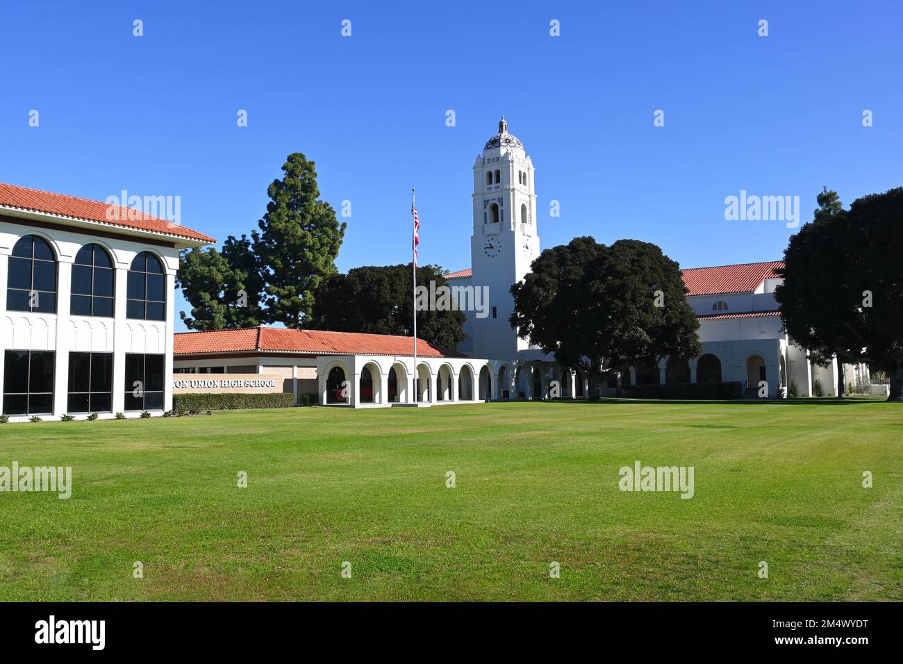 High school education hi-res stock photography and images - Alamy