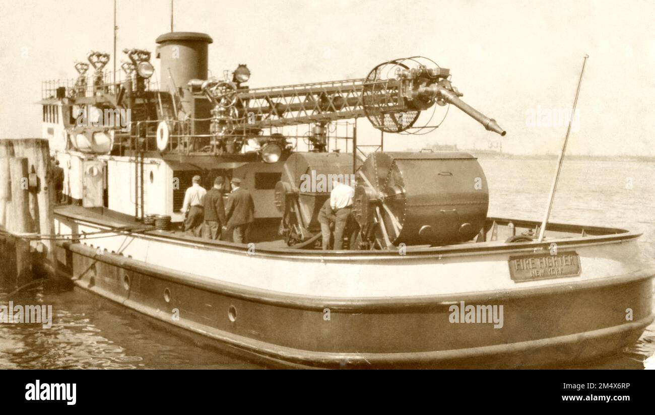1920s fire boat hi-res stock photography and images - Alamy