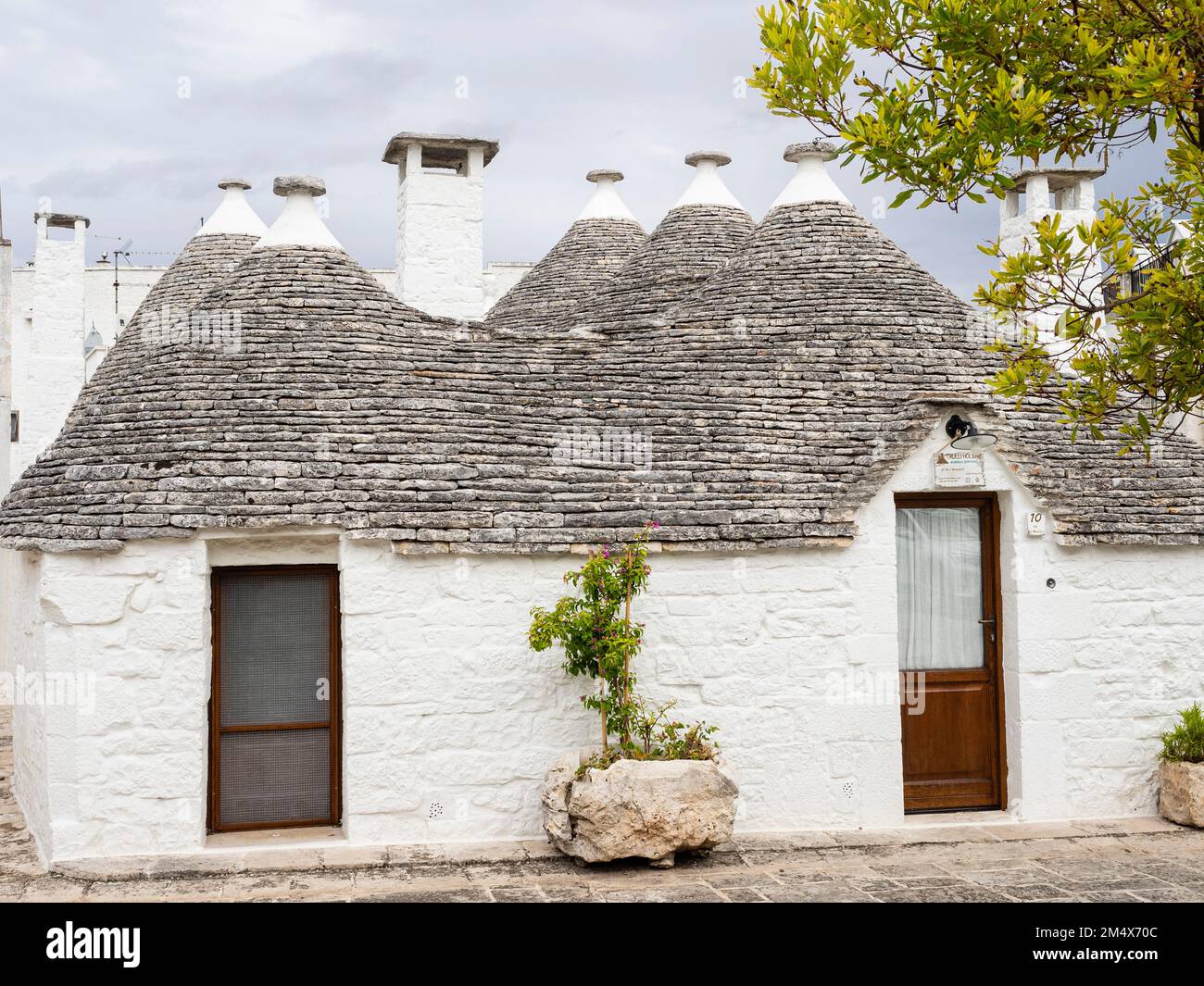 Casa Lippolis, 18th Century Trulli house, Alberobello, Puglia, Italy ...