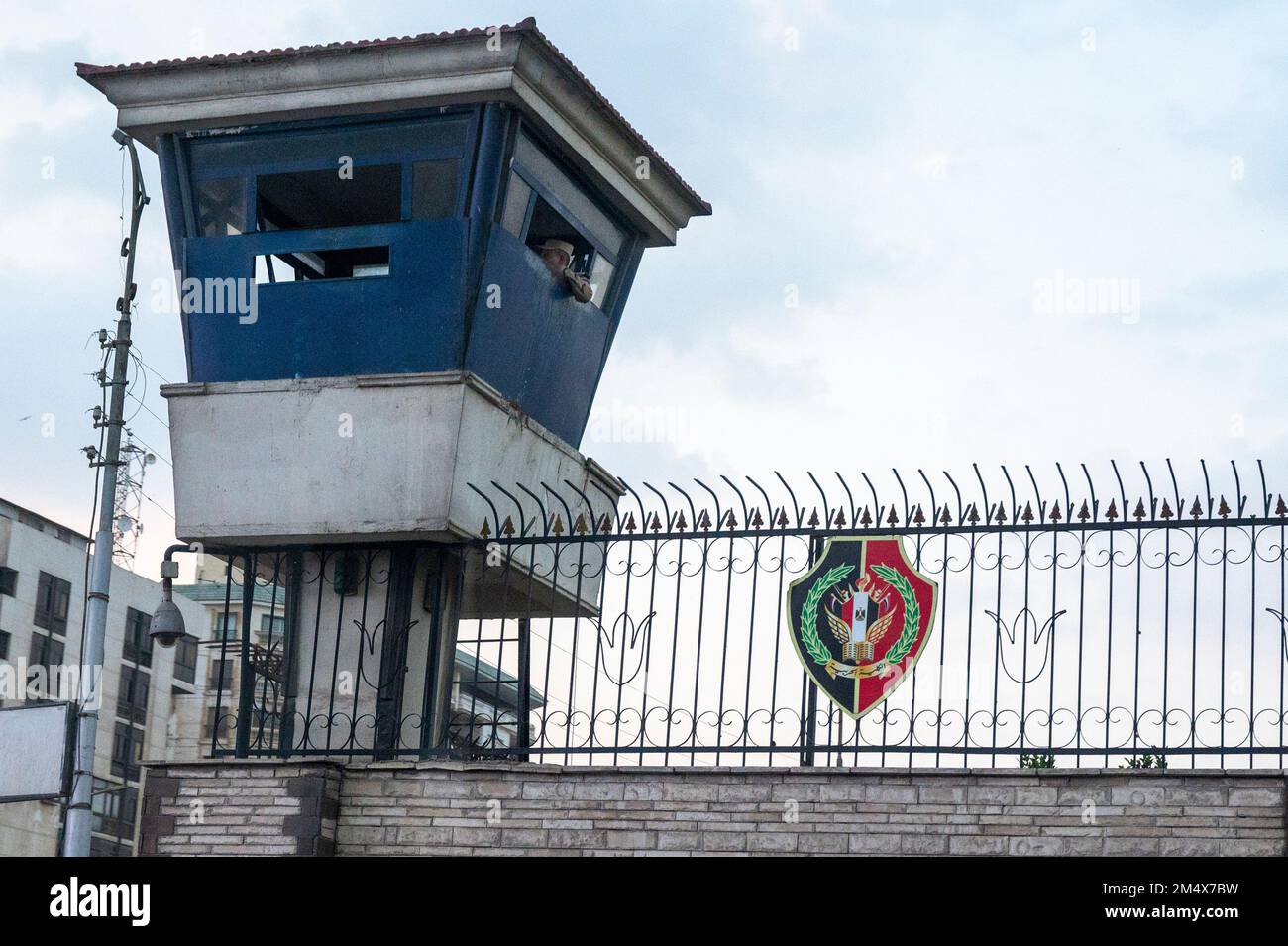 Kairo, Egypt. 12th Nov, 2022. A watchtower stands at a military complex ...