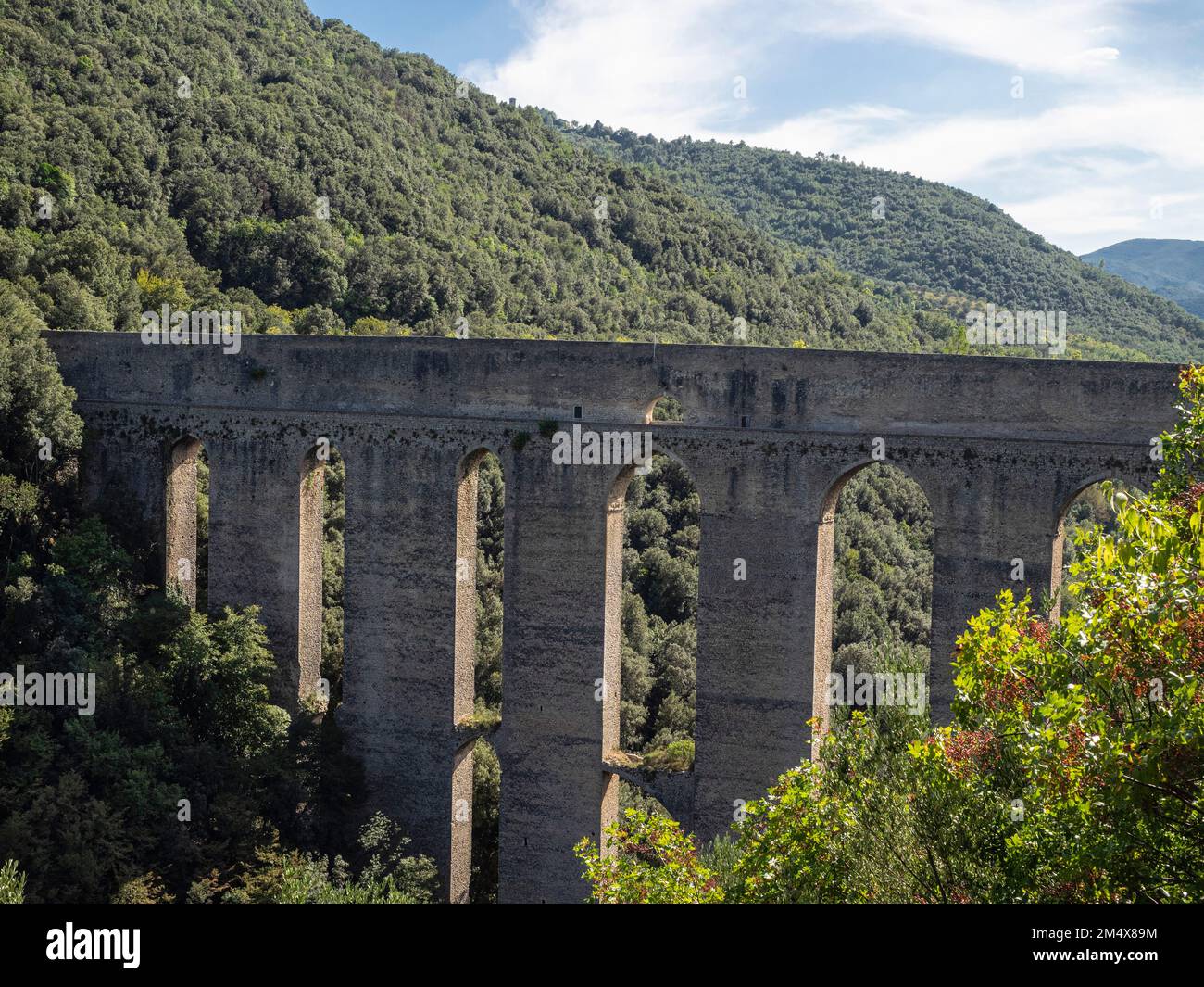 Ponte delle Torri bridge, Spoleto, Umbria, Italy Stock Photo - Alamy