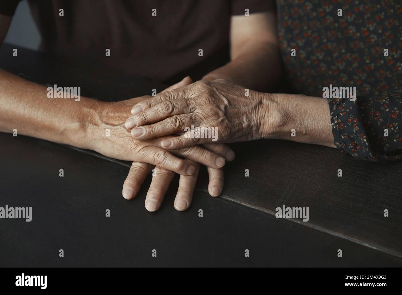 Multicultural senior hi-res stock photography and images - Alamy