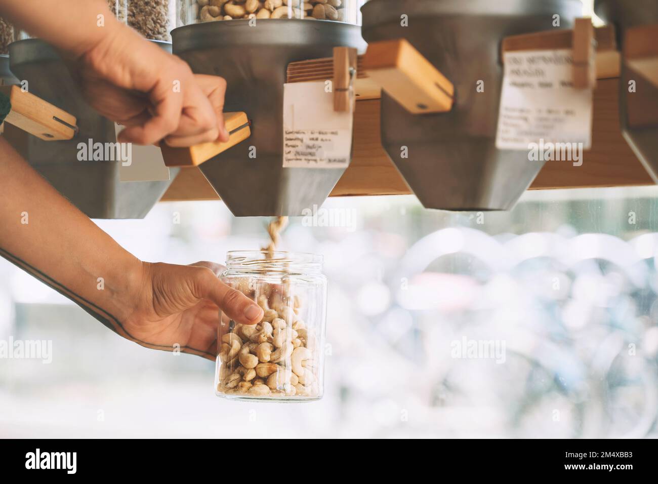 Hand filling hi-res stock photography and images - Alamy