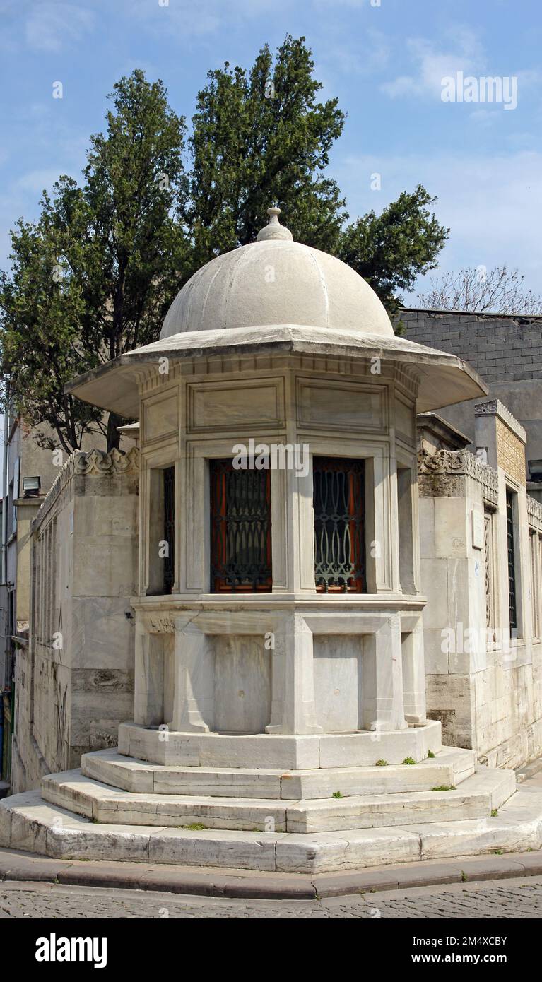 Sinan tomb istanbul hi-res stock photography and images - Alamy