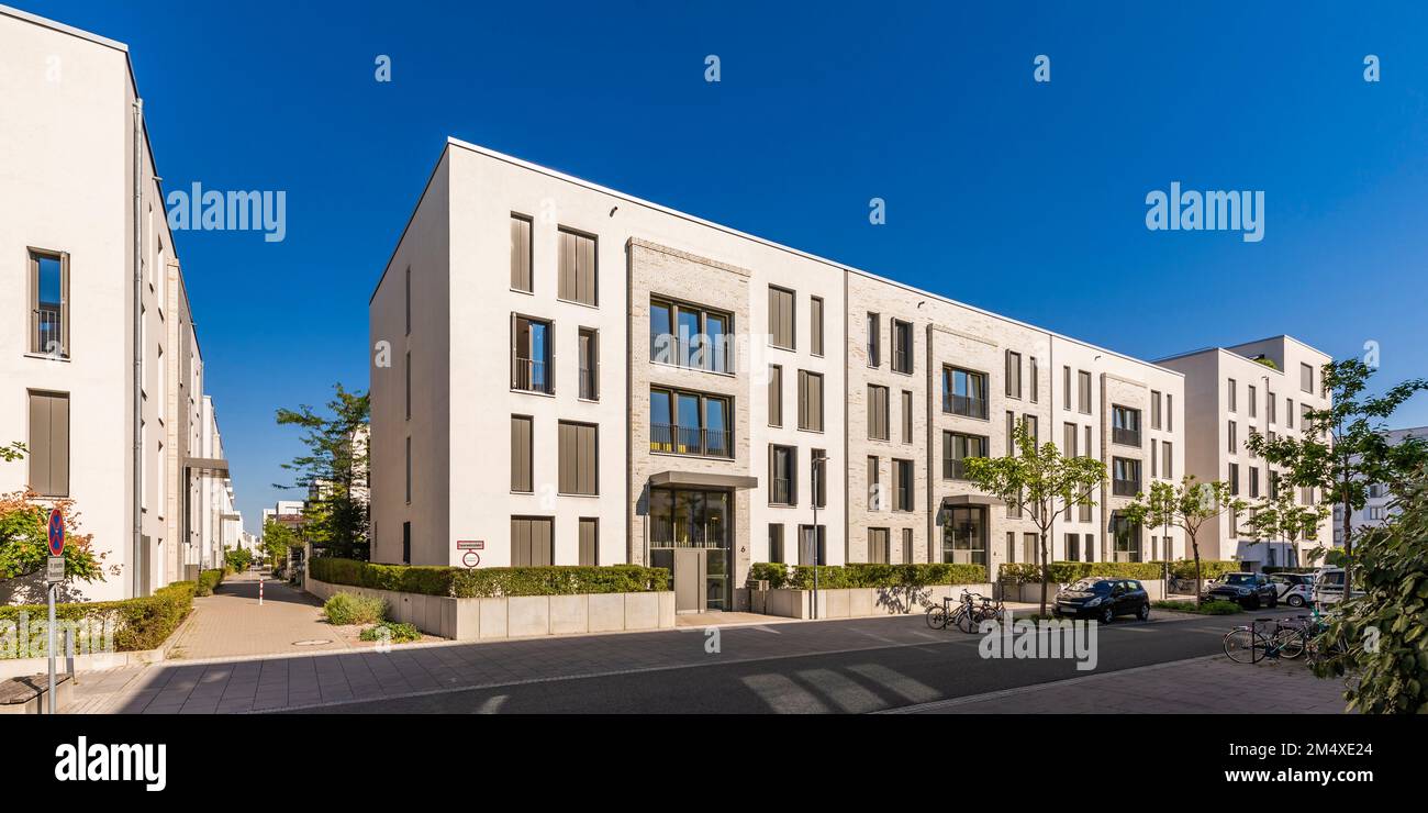Germany, Baden-Wurttemberg, Heidelberg, Modern suburban apartments in ...