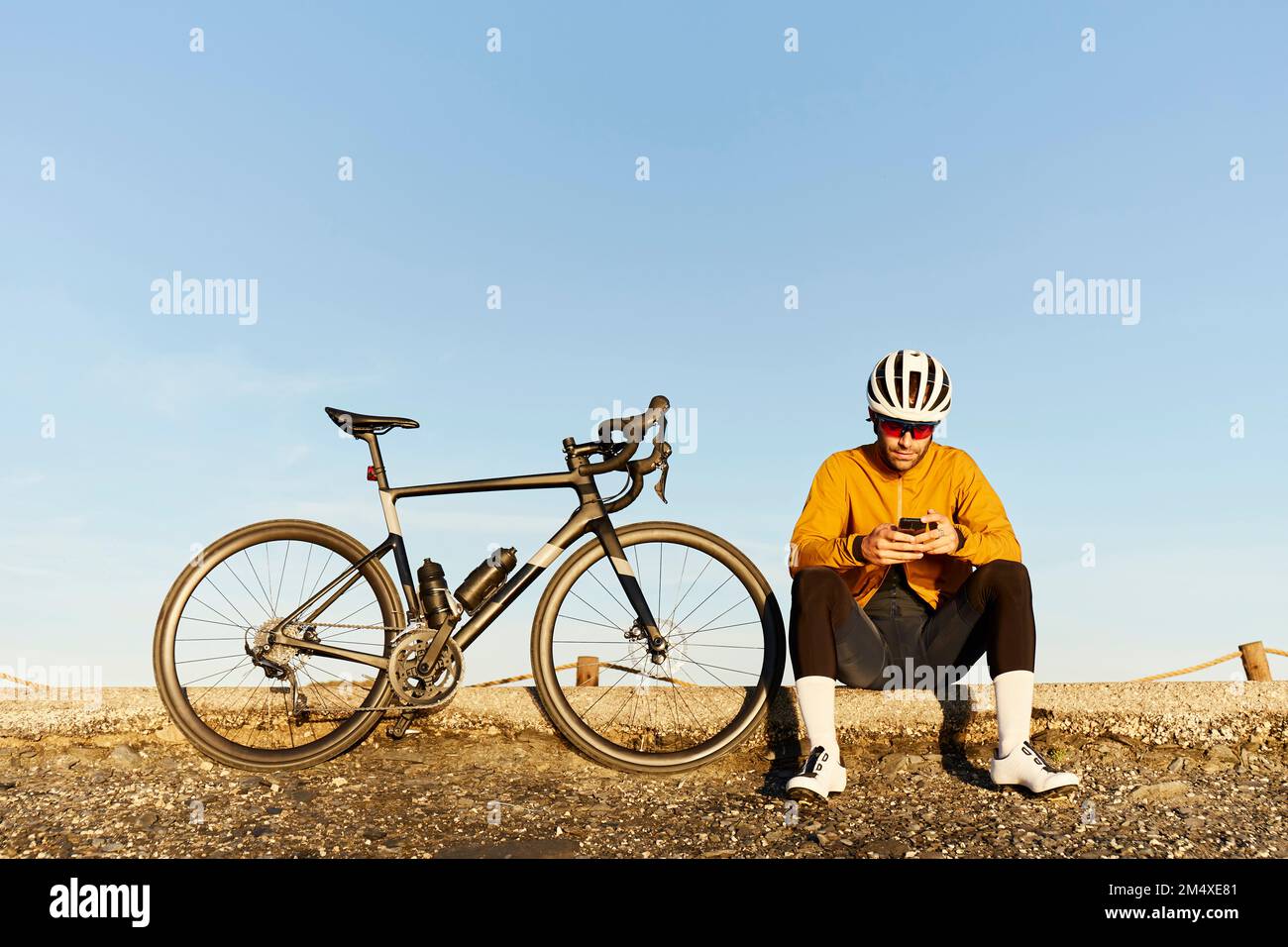 Smart goggles hi-res stock photography and images - Alamy