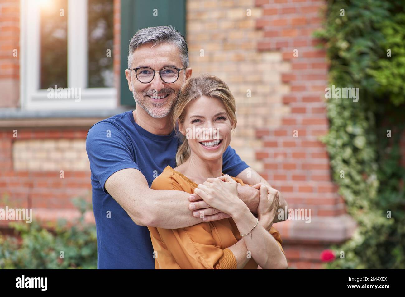Flare behind house hi-res stock photography and images - Alamy