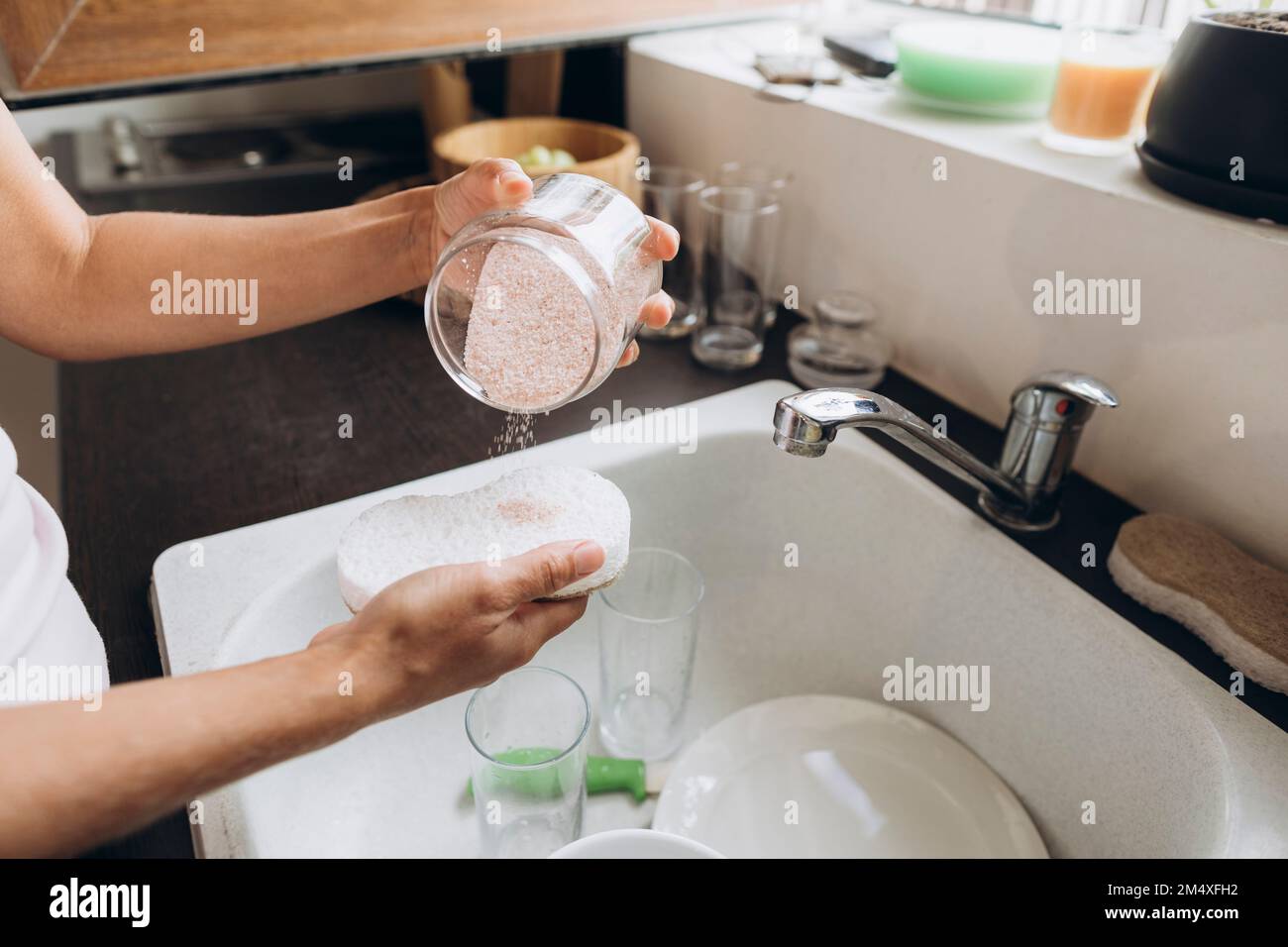 Close up hand salt dish hi-res stock photography and images - Alamy