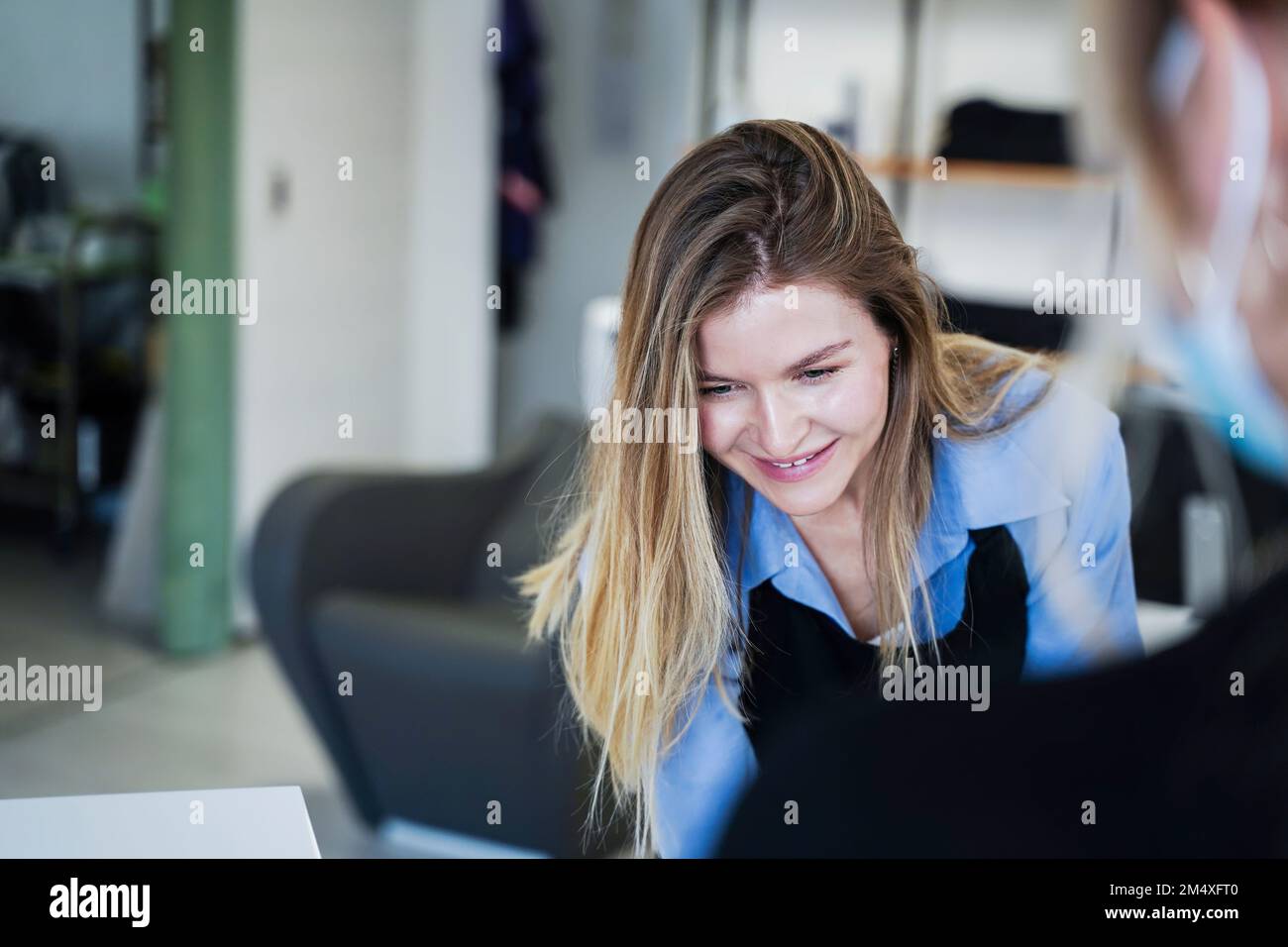 Beauty salon reception reception hi-res stock photography and images ...