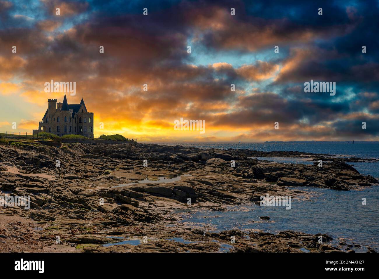 Brittany manor hi-res stock photography and images - Alamy