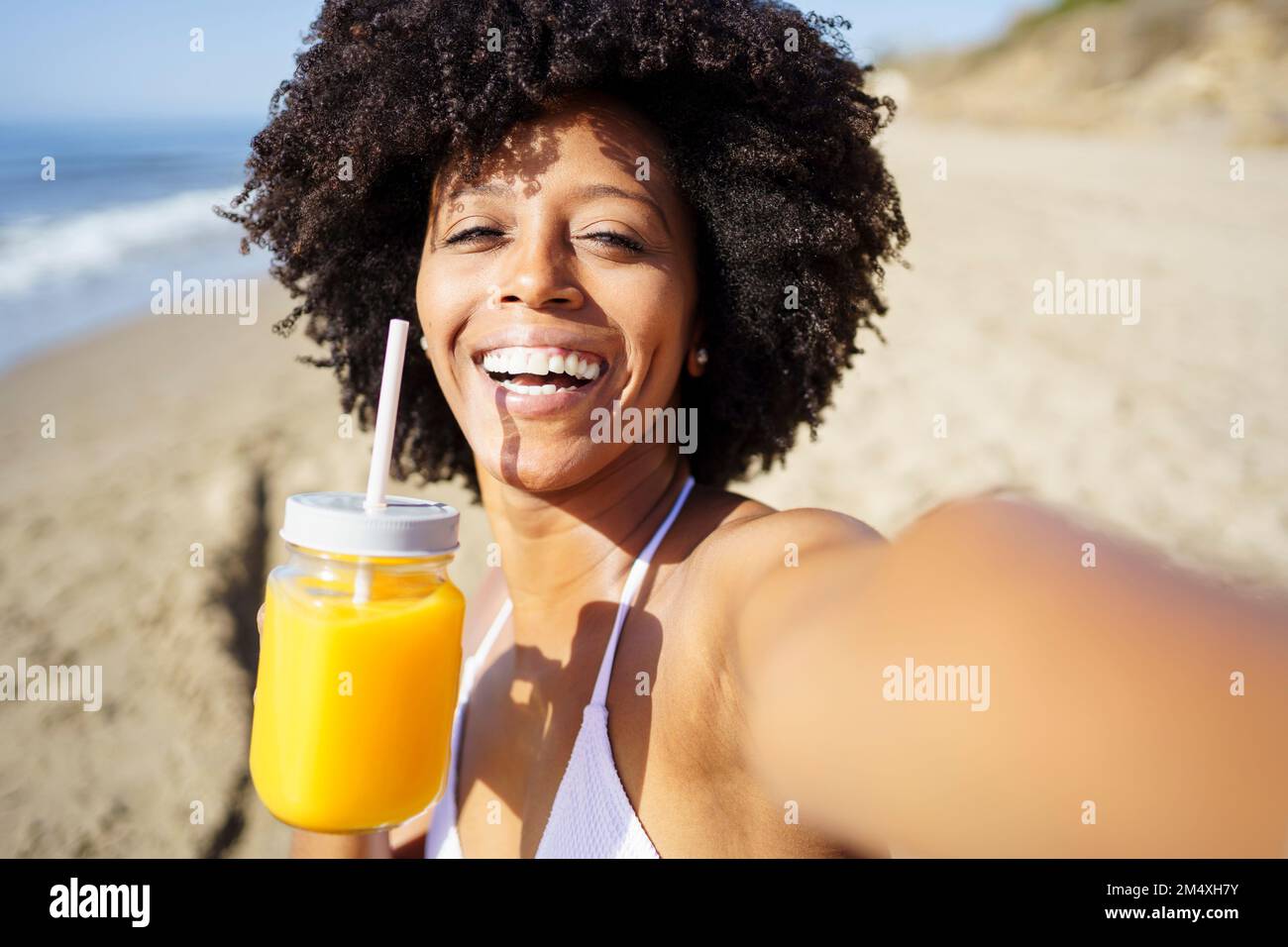Woman selfie bikini hi-res stock photography and images - Alamy