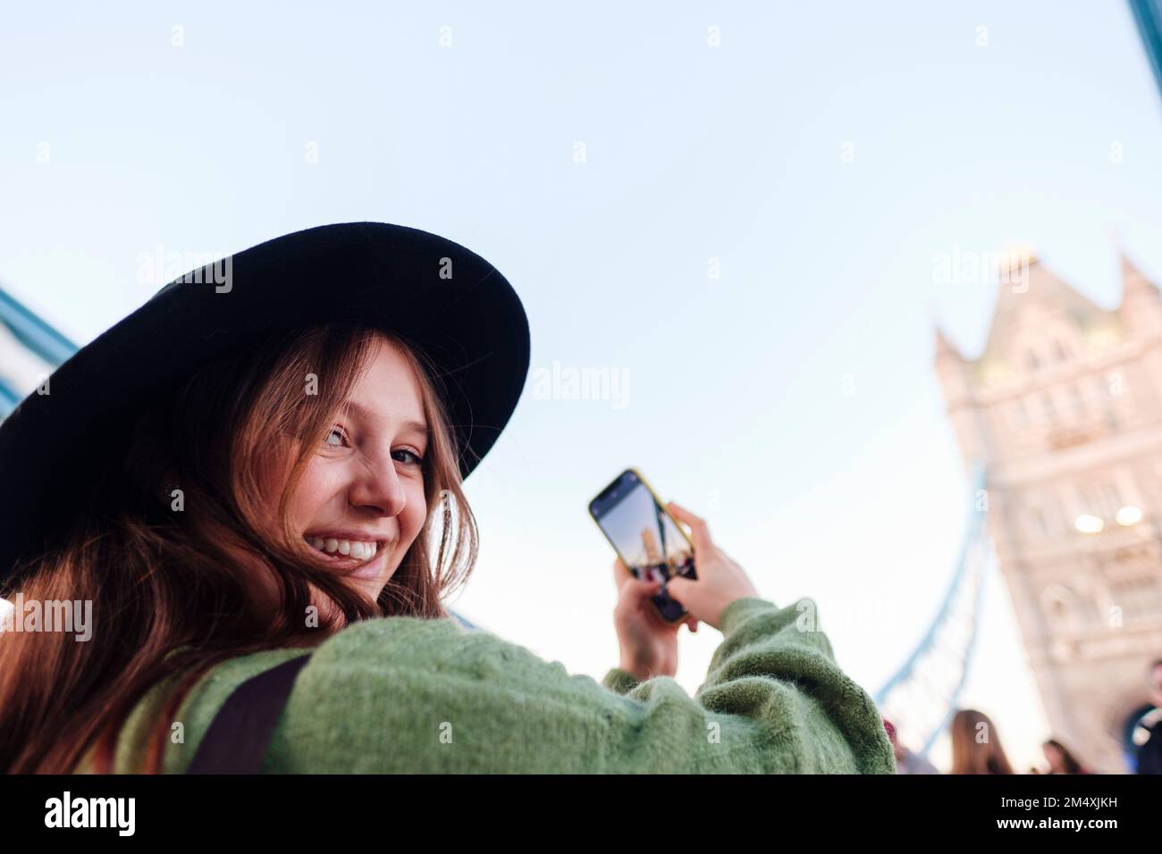 Mobile phone tower hi-res stock photography and images - Alamy