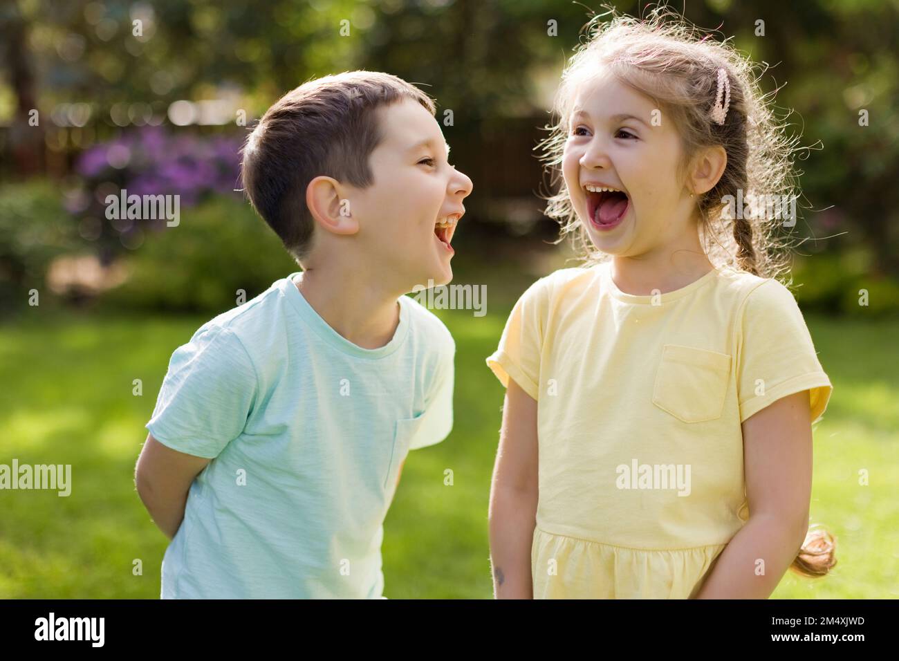 Back view excitement hi-res stock photography and images - Alamy