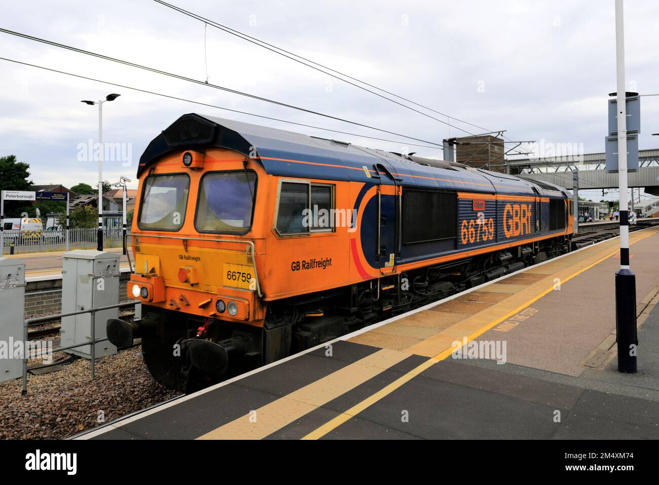 66759 GBRF freight train at Peterborough Station, Cambridgeshire ...