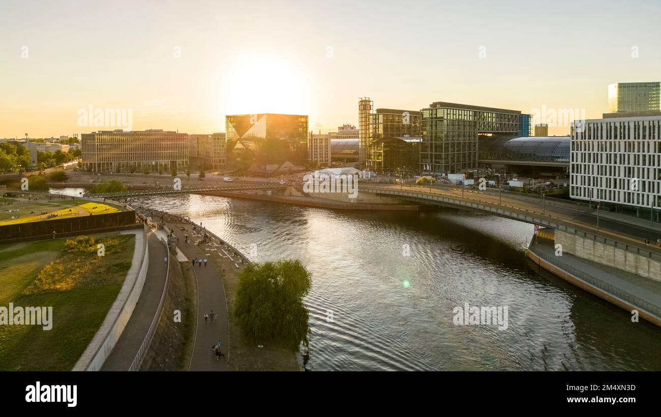 Elevated view spree river flowing through city sunset hi-res stock photography and images - Alamy