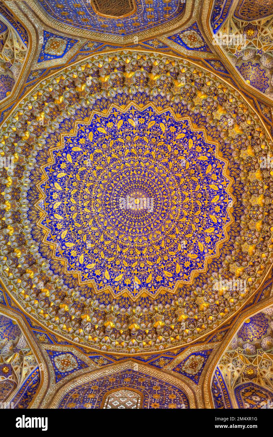 Ceiling, Interior, Tilla-Kari Mosque (Completed 1660), Registan Square ...
