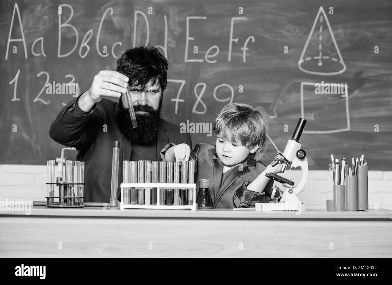 Pharmaceutical scientist. Science and technology for disease control ...