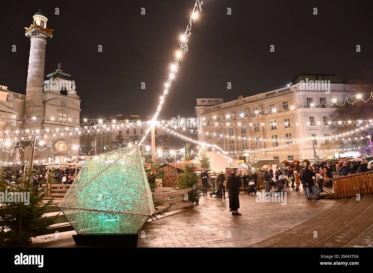 Vienna, Austria. December 23, 2022. Art Advent Advent market at ...