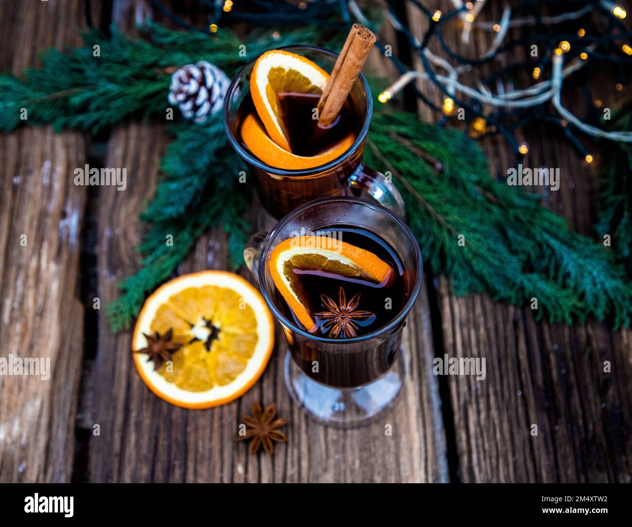 mulled wine Christmas drink on wooden table Stock Photo - Alamy