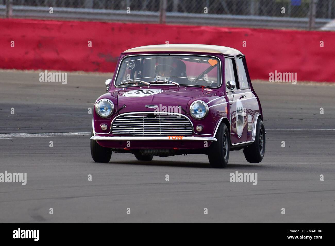 Nicely balanced on three wheels, Jo Polley, Austin Mini Cooper S ...