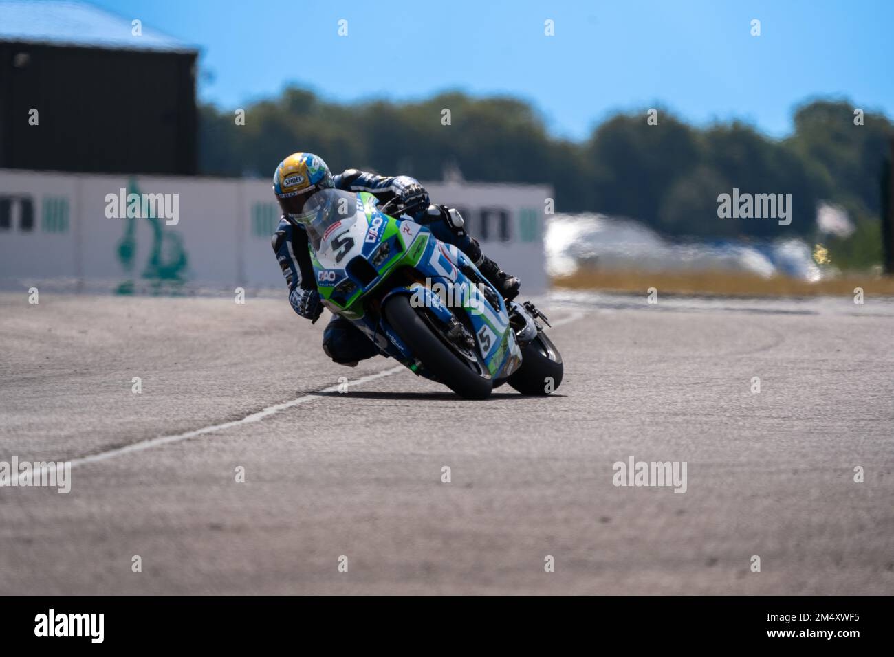 British Super Bikes Thruxton Race Circuit Sunday Race Day Stock Photo ...