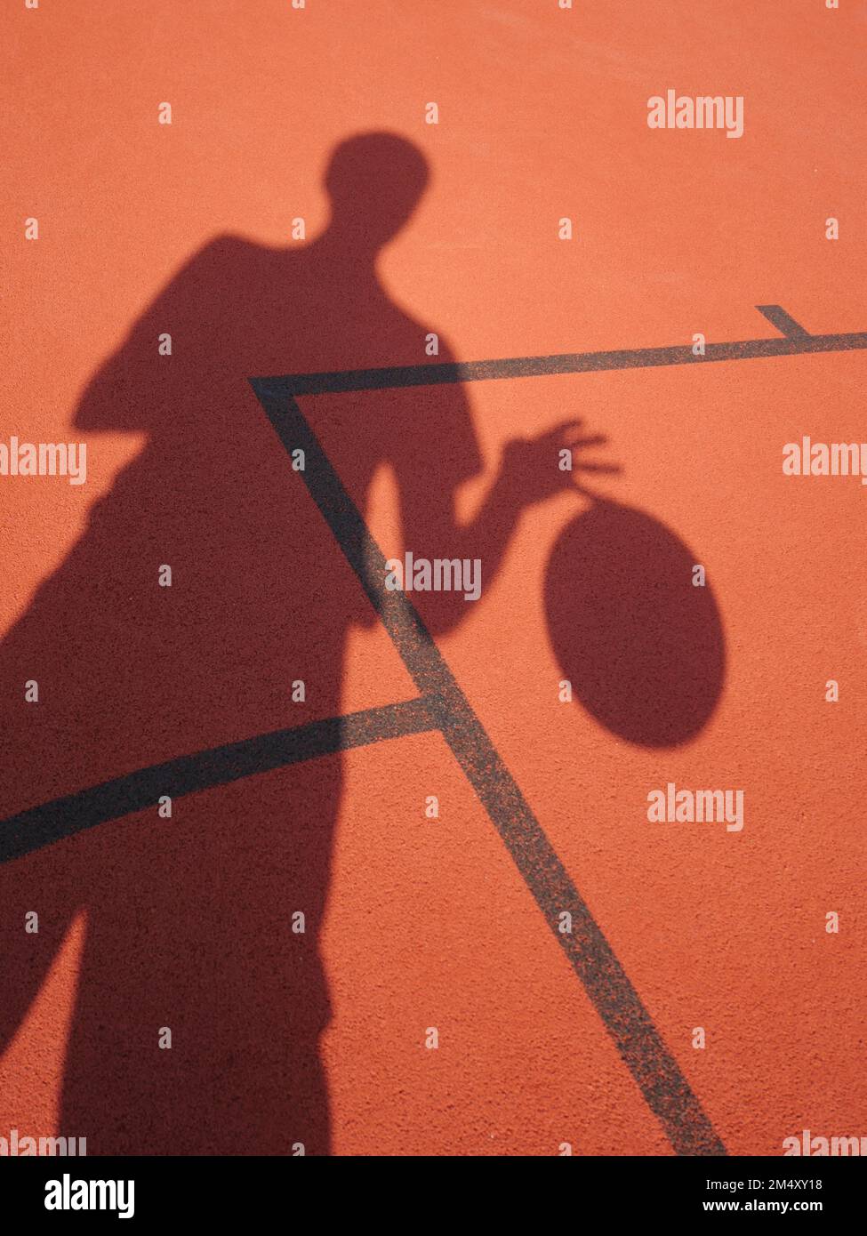 basketball player shadow Stock Photo - Alamy