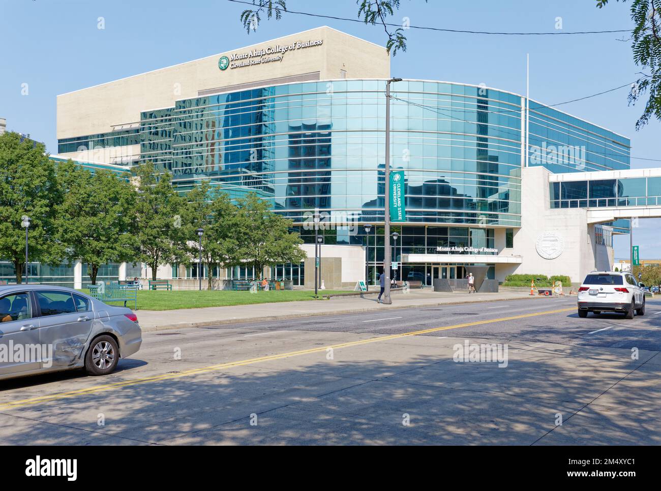 State college business school hi-res stock photography and images - Alamy