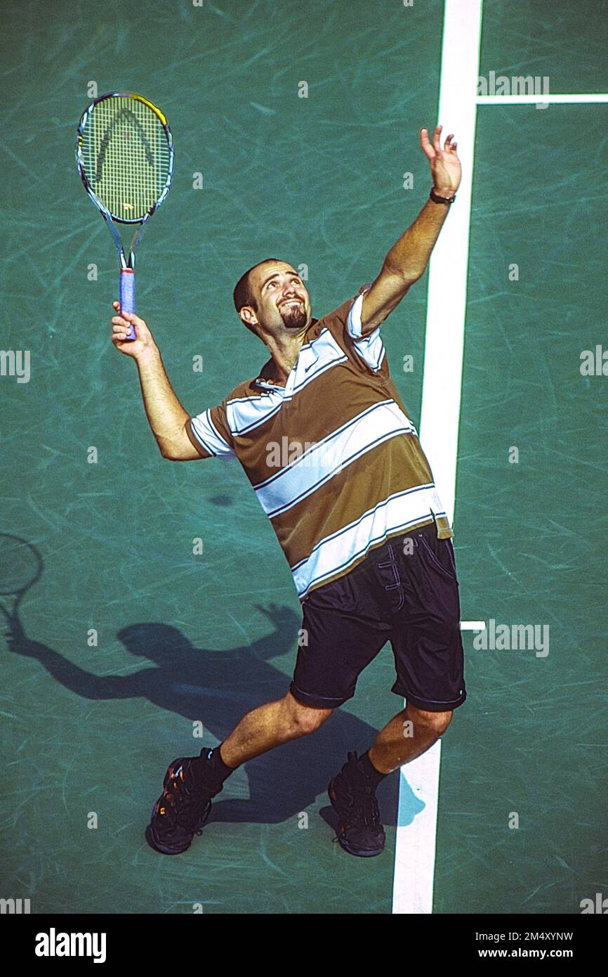 Andre Agassi (USA) competing at the 1995 US Open Tennis Stock Photo - Alamy