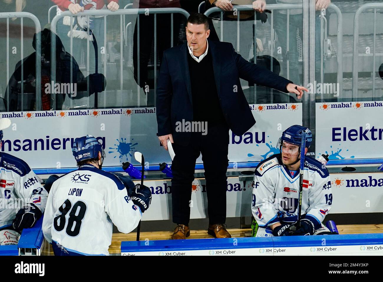 Mannheim, Germany. 23rd Dec, 2022. Ice hockey: DEL, Adler Mannheim ...