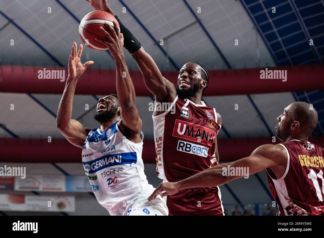 Taliercio, Venice, Italy, December 10, 2022, CJ Massinburg (Germani ...
