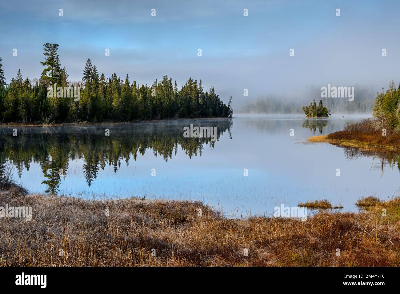 Rabbit Blanket Lake at dawn, Lake Superior Provincial Park, Ontario ...