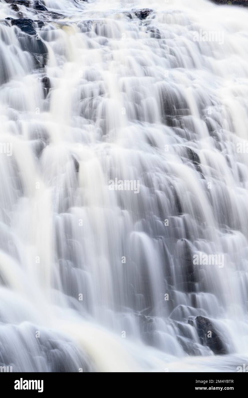 Magpie river hi-res stock photography and images - Alamy