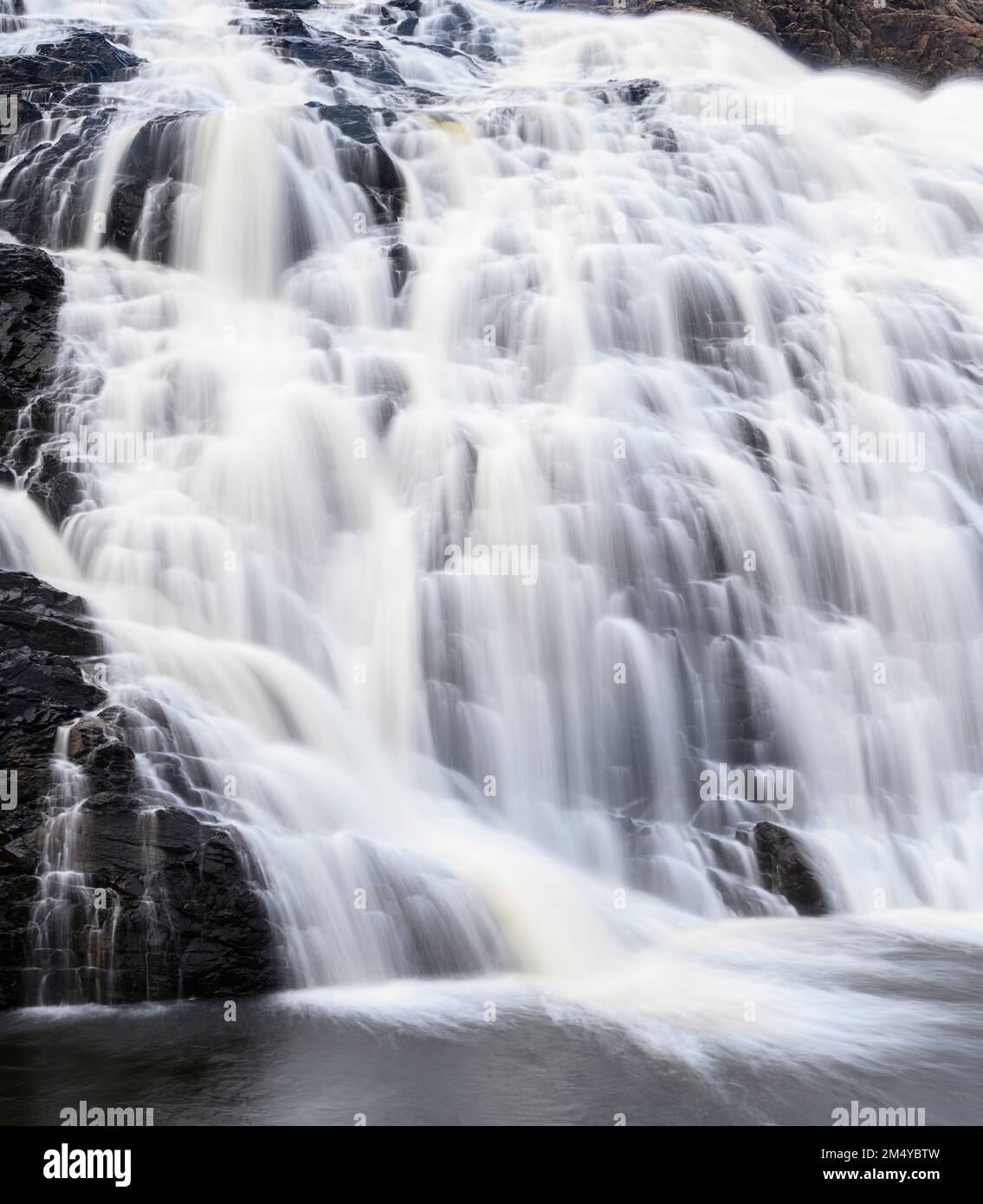 Magpie river hi-res stock photography and images - Alamy