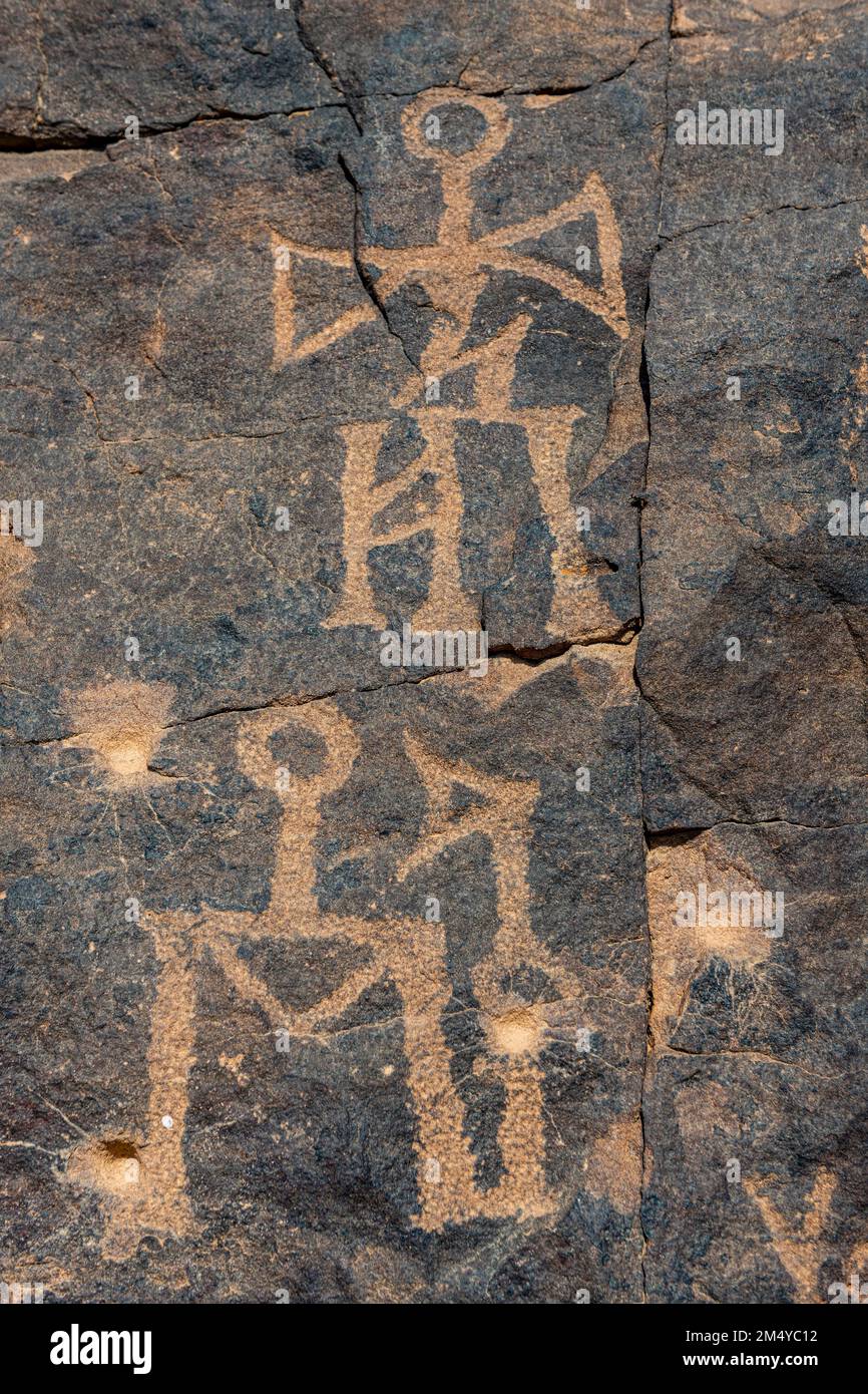 Rock carvings, Unesco site Bir Hima Rock Petroglyphs and Inscriptions ...