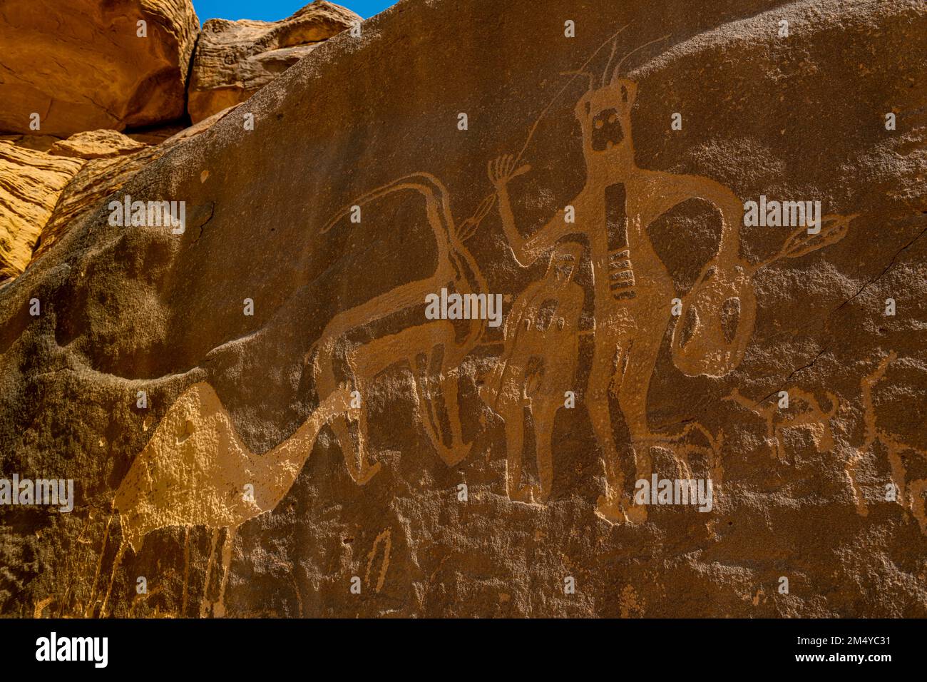 Rock carvings, Unesco site Bir Hima Rock Petroglyphs and Inscriptions ...