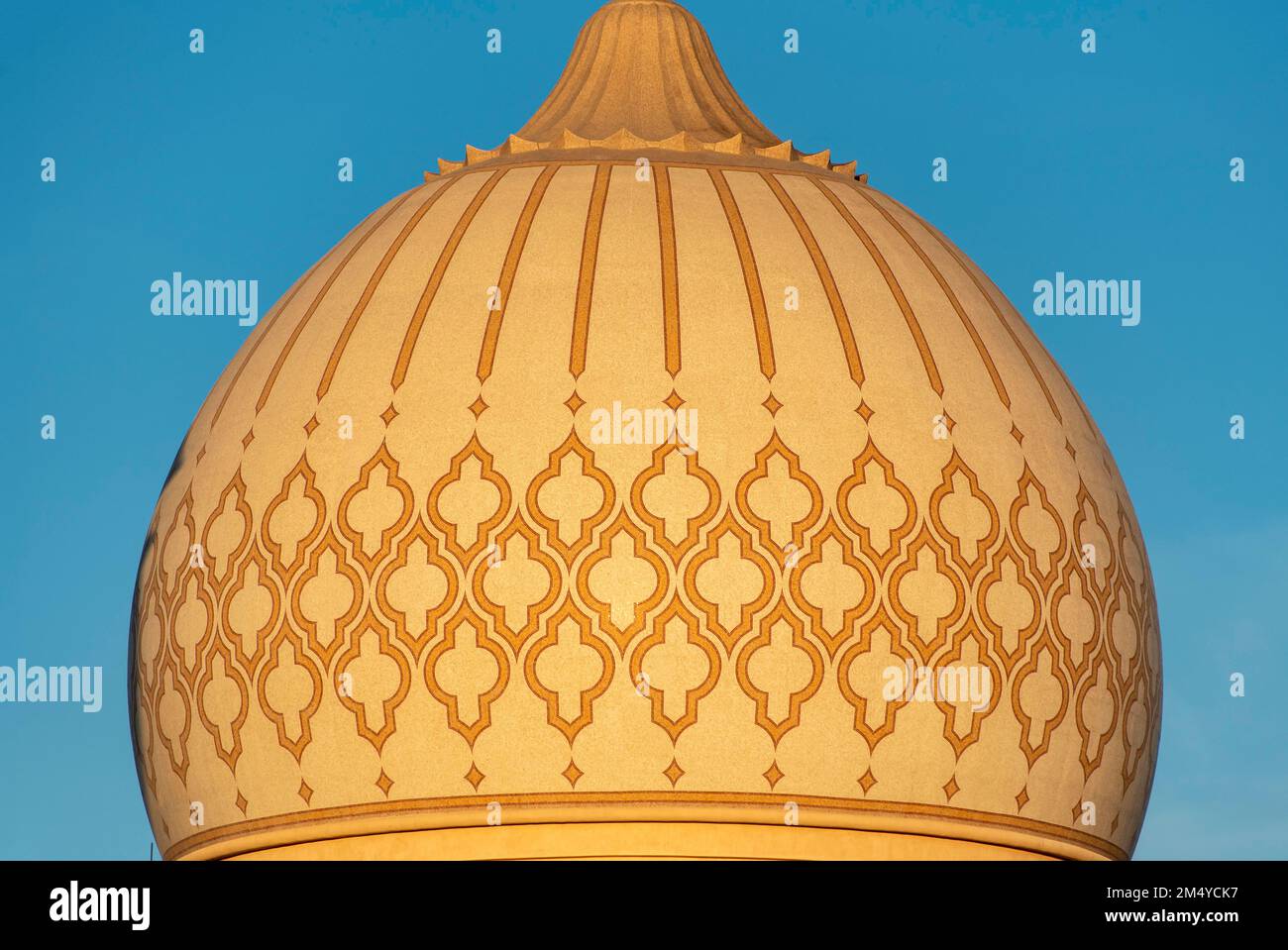 Othman Bin Affan Mosque, Sur, Oman Stock Photo - Alamy