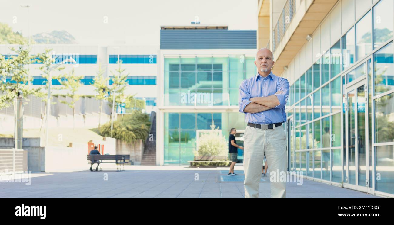 Judgemental hi-res stock photography and images - Alamy