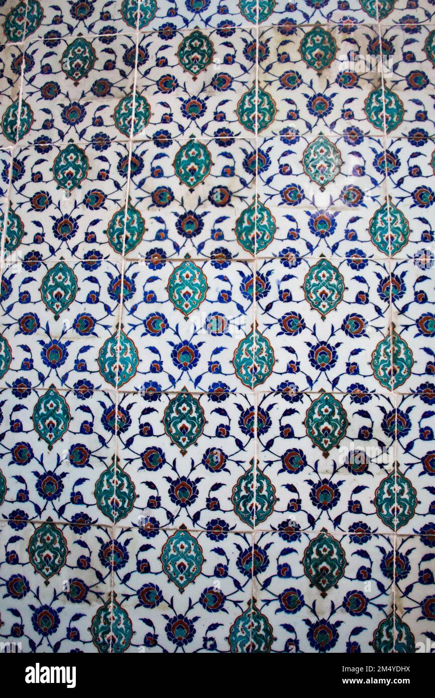 Ottoman time Turkish Tiles with patterns Stock Photo - Alamy