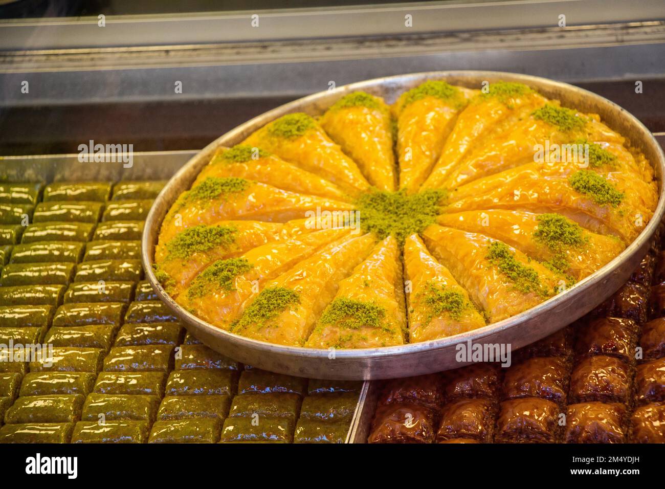 Baklava on display hi-res stock photography and images - Alamy