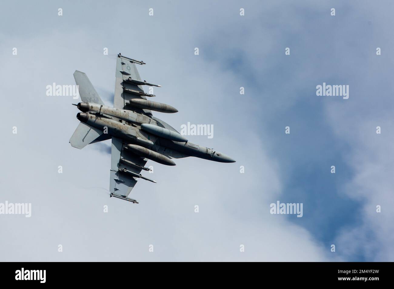 221223-N-FJ237-1454 PHILIPPINE SEA (Dec. 23, 2022) An F/A-18E Super ...