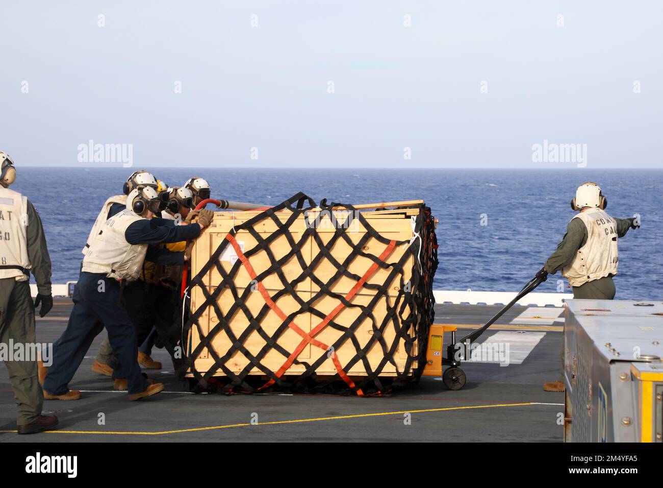 PACIFIC OCEAN (Dec. 4, 2022) - U.S. Marines with 13th Marine ...