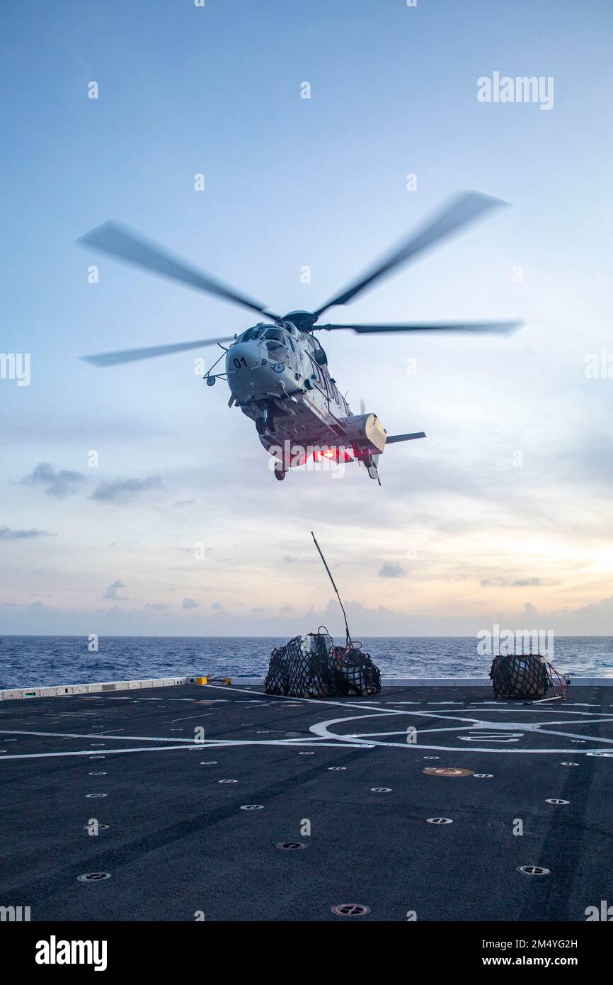 PACIFIC OCEAN (Dec. 4, 2022) – A SA330 Puma Helicopter from USNS ...