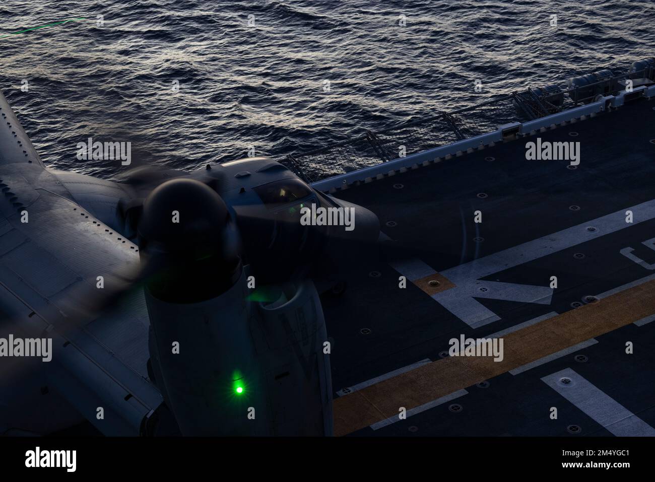 PACIFIC OCEAN (Nov. 11, 2022) - U.S. Marine Corps pilots and crew ...