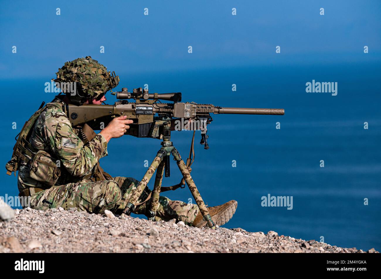 U.S. Army National Guard soldiers assigned to Task Force Wolfhound ...