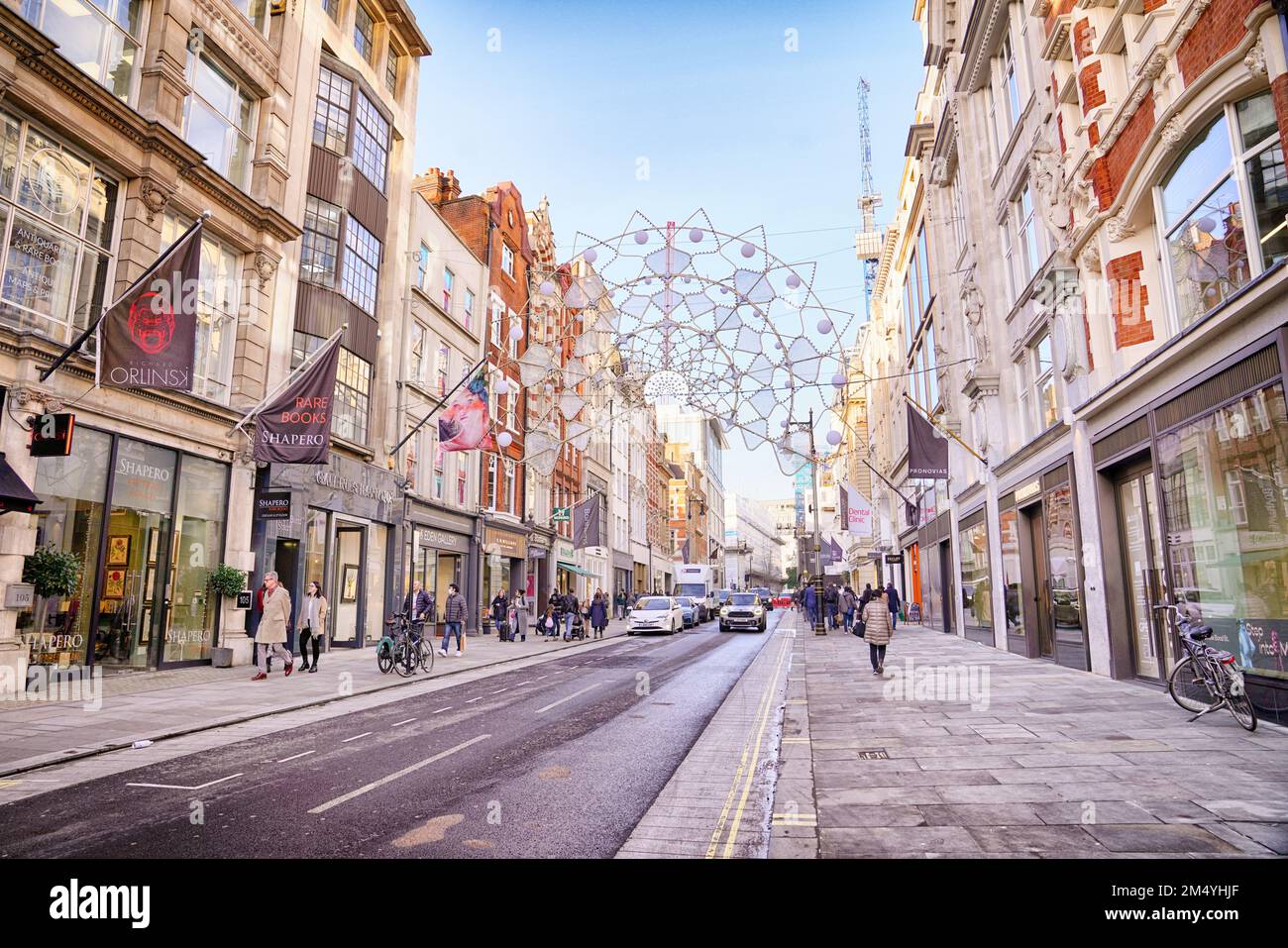 Mayfair central london hi-res stock photography and images - Alamy