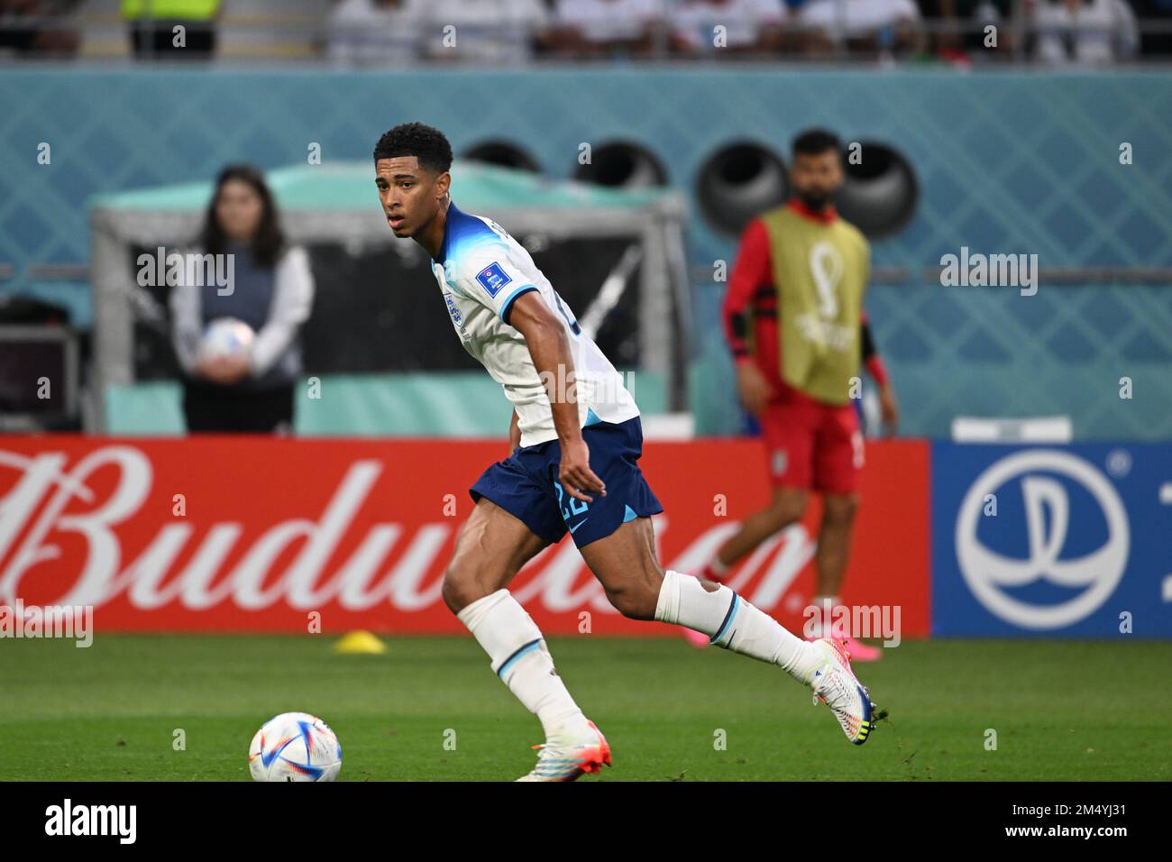 England celebrate during the FIFA 2022 World Cup group match between ...