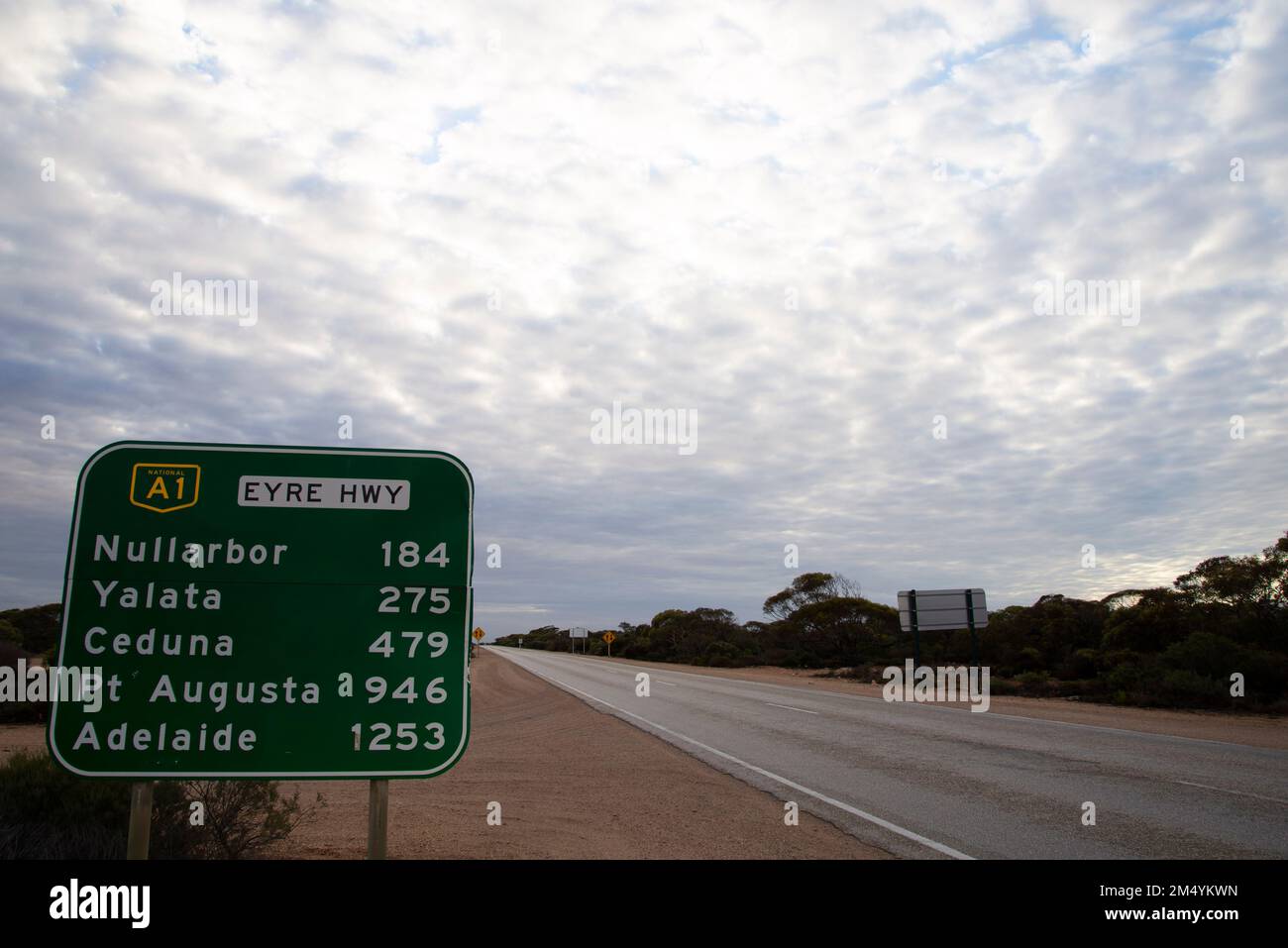Eyre highway ceduna australia hi-res stock photography and images - Alamy