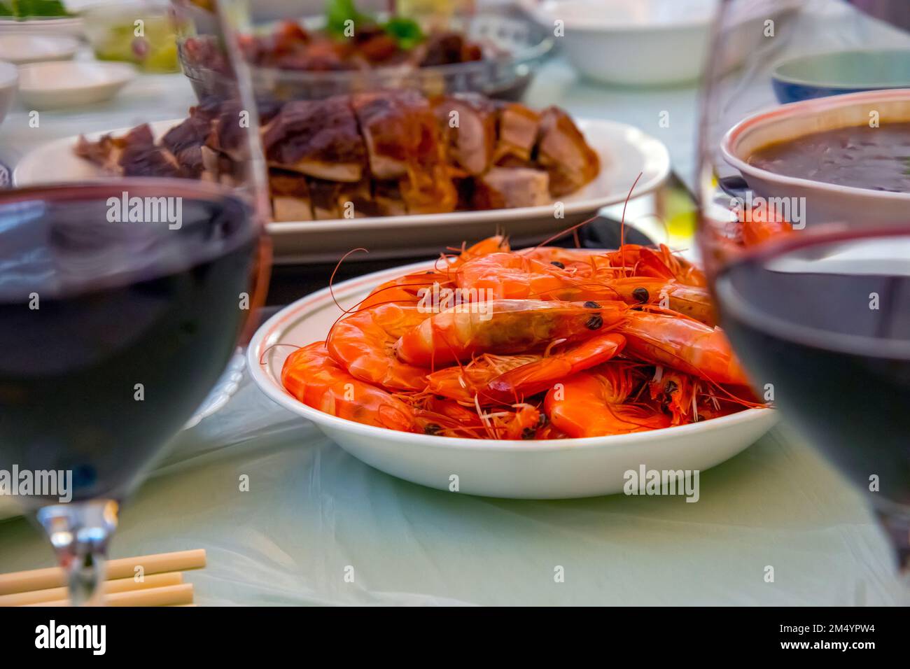 Chinese restaurant, Prawns, Hong Kong, China Stock Photo - Alamy
